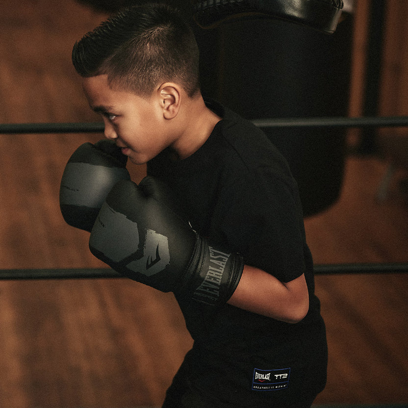Prospect 2 8oz Youth Boxing Kit Bundle – Everlast